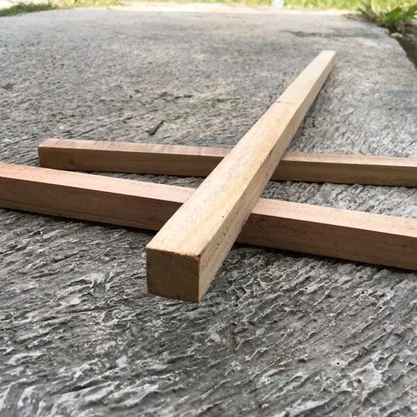KAYU Mahogany Batten 2x2 1 meter Long | Shopee Malaysia