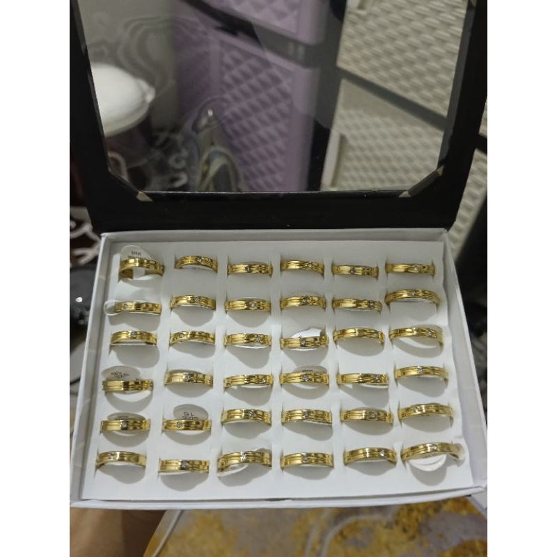 MATA Premium Gold Eye Line Titanium Couple Ring / contains 36 pcs (1 ...