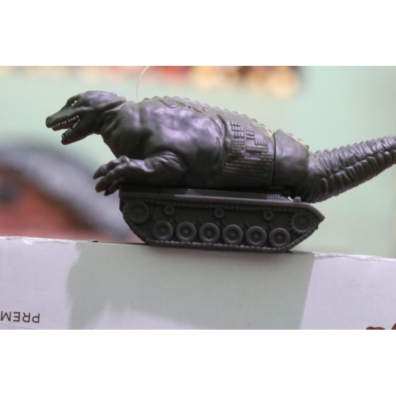 Ultraman Ultra Monster Dino Tank Original Bandai | Shopee Malaysia
