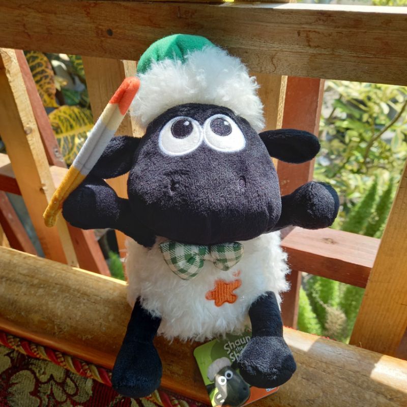 Shaun the sheep doll painter new tag shaun the sheep | Shopee Malaysia