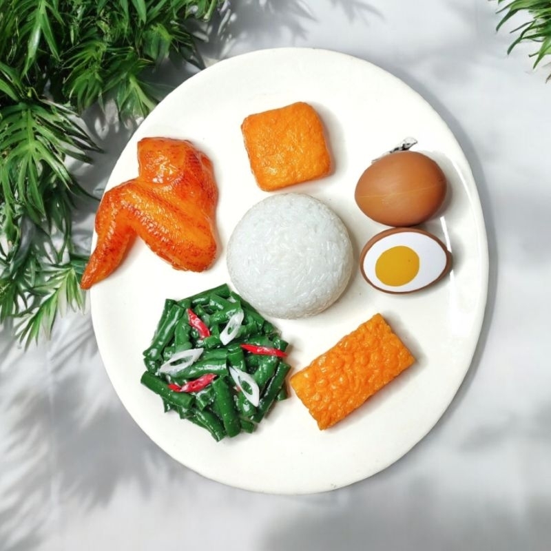 REPLIKA Food replicas Durable snacks Complete package of four healthy ...