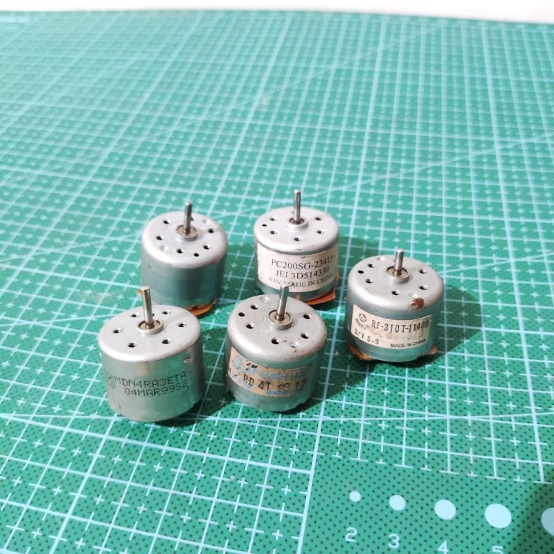 Dynamo DC GENERATOR LED LIGHTS DC EX VCD DC MOTOR 4V-5VDC GENERATOR ...
