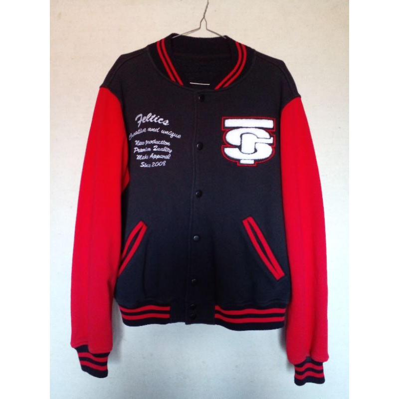MERAH HITAM Varsity feltics black red second hand | Shopee Malaysia