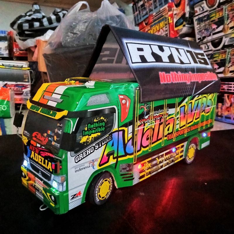 KAYU Miniature Toy Truck Shift NEW ADELIA Size P30cm Variations Of ...