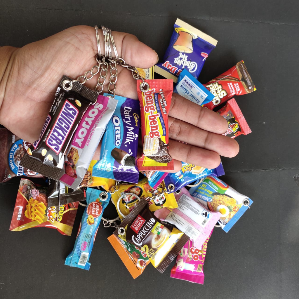 REPLIKA GANTUNGAN Snack Replica Keychain - Unique Keychain with ...