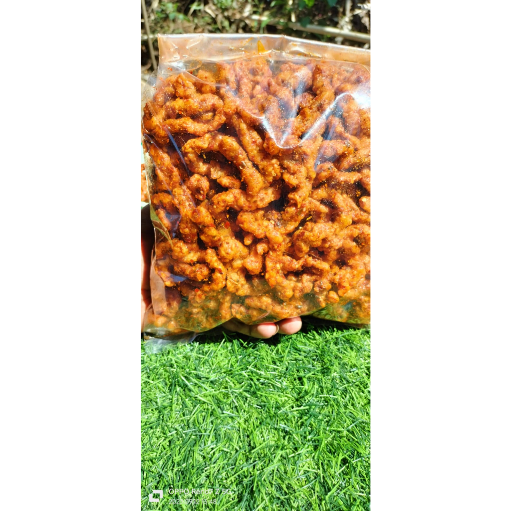 Spicy crispy chicken intestines with orange leaves 500 grams | Shopee ...