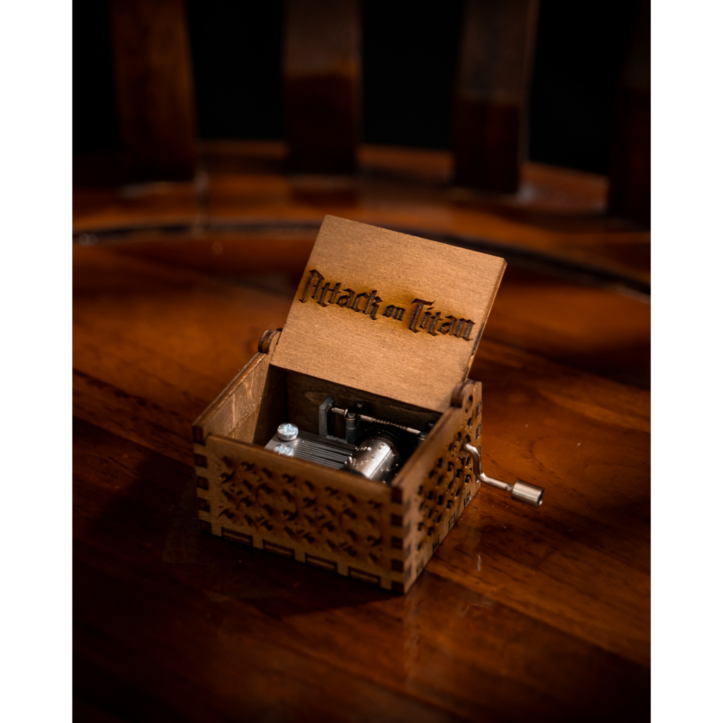 Attack On Titan Music Box Mechanical - Anime Collection Gift with ...