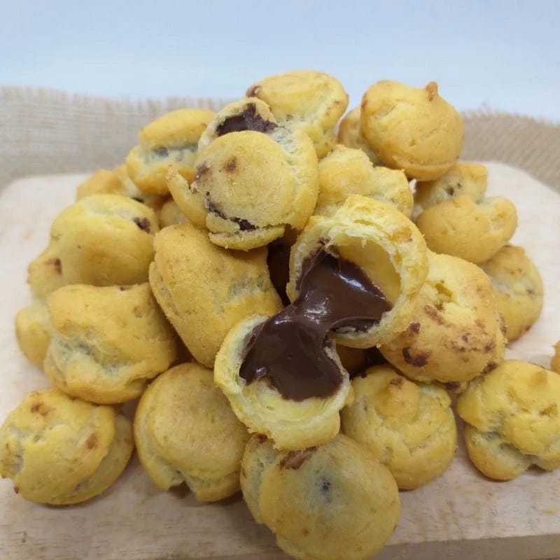 Melted Chocolate Soes Cake Contents 1 Kg | Shopee Malaysia