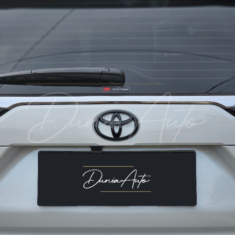 Toyota Innova Zenix Rear Deep Black Glossy Logo Emblem | Shopee Malaysia