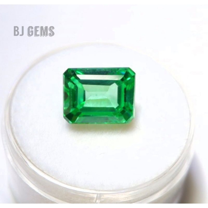 Byron Emerald Colombia Green Color Emerald Gem spec Perbuah | Shopee ...