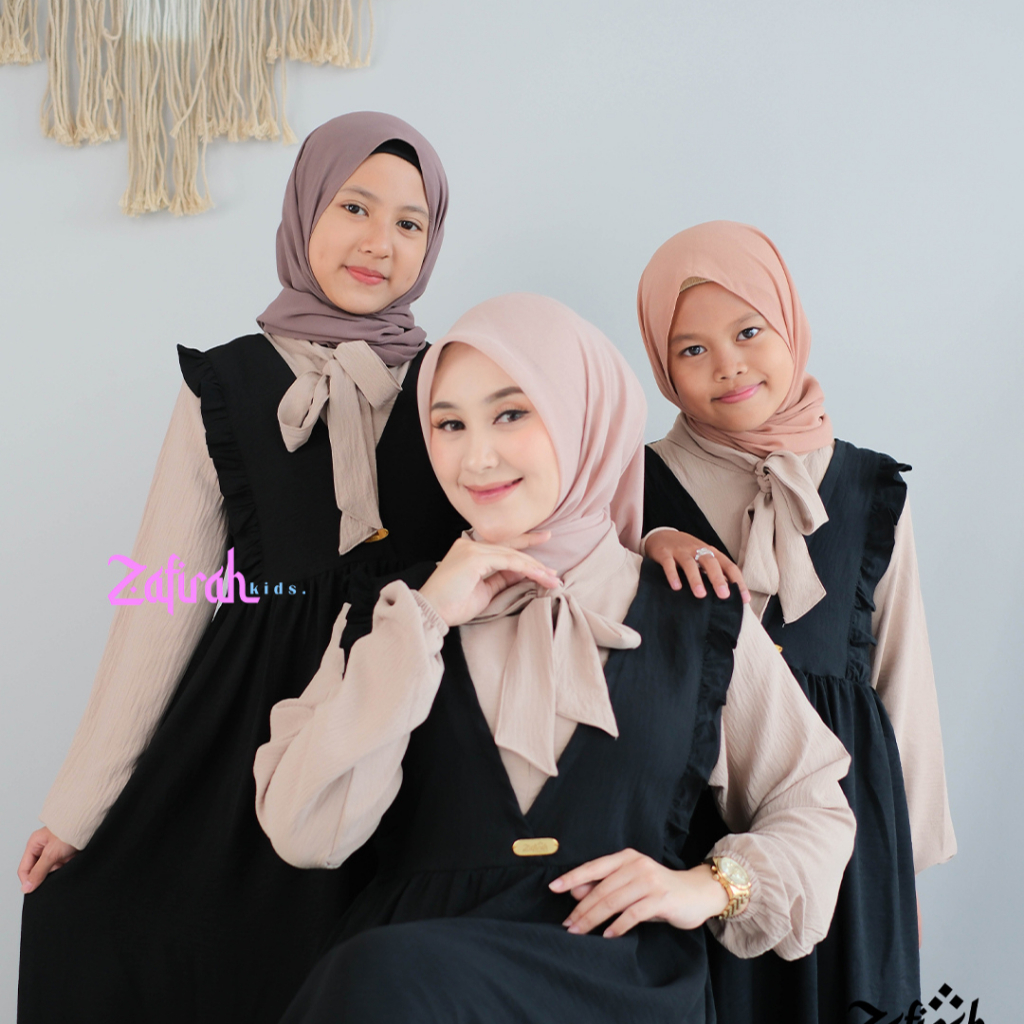 Gamis Syaffirah Pita Sarimbit | Mother Daughter Couple | Moms And Kids ...