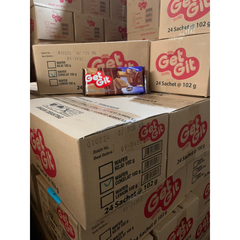 Chocolate Get Git Wafers Packed in 1 carton contains 24 pcs | Shopee ...