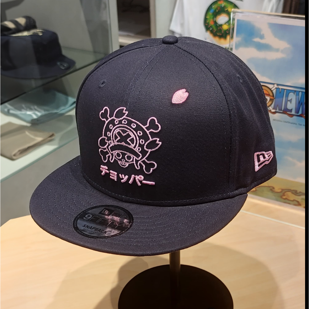 Topi New Era 9Fifty x One Piece Tony Tony Chopper Navy Cap 100% ...