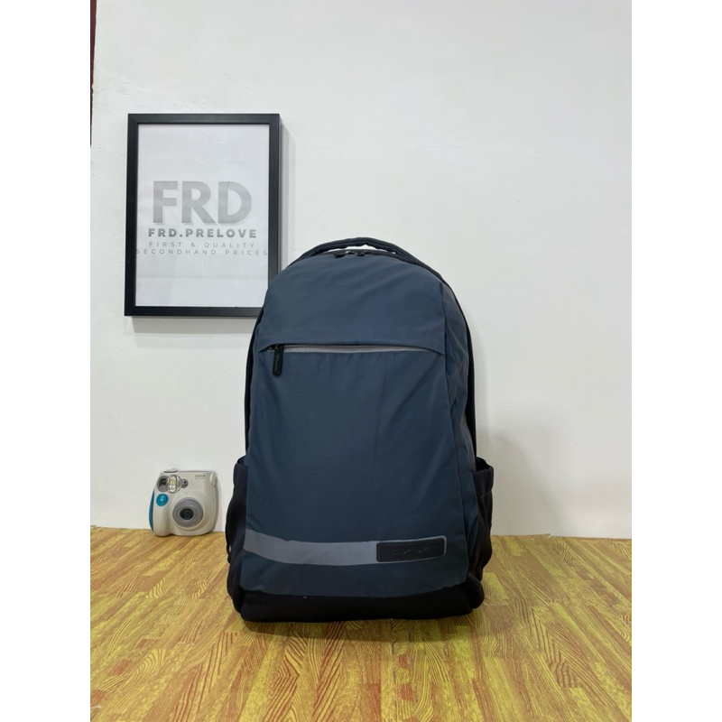 Crumpler trecaless backpack | Shopee Malaysia