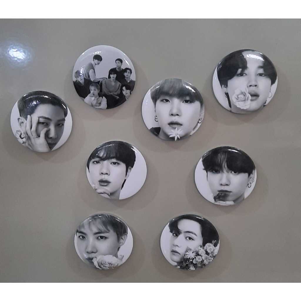 Bts freebies Mono chrome Refrigerator Magnets diameter 5,8cm/freebies ...