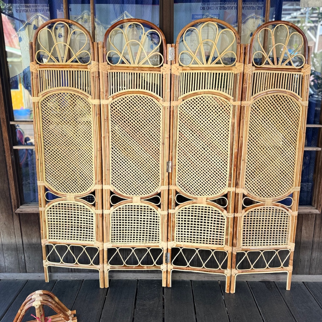 4-Door Rattan Room Partition Partition Wall Rattan Patterned Divider ...
