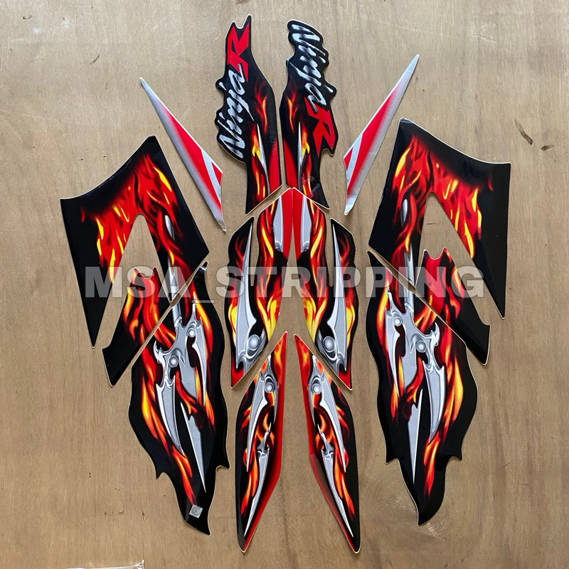 HITAM MERAH Stripping strip stickers sticker lis polet body kawasaki ...