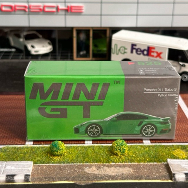 Mini GT Porsche 911 Turbo S Python Green Sealed / Sealed | Shopee Malaysia