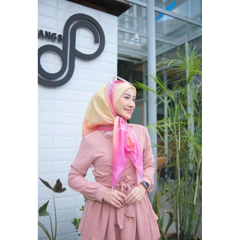 Barbie QUARTER SHIELD | Shopee Malaysia
