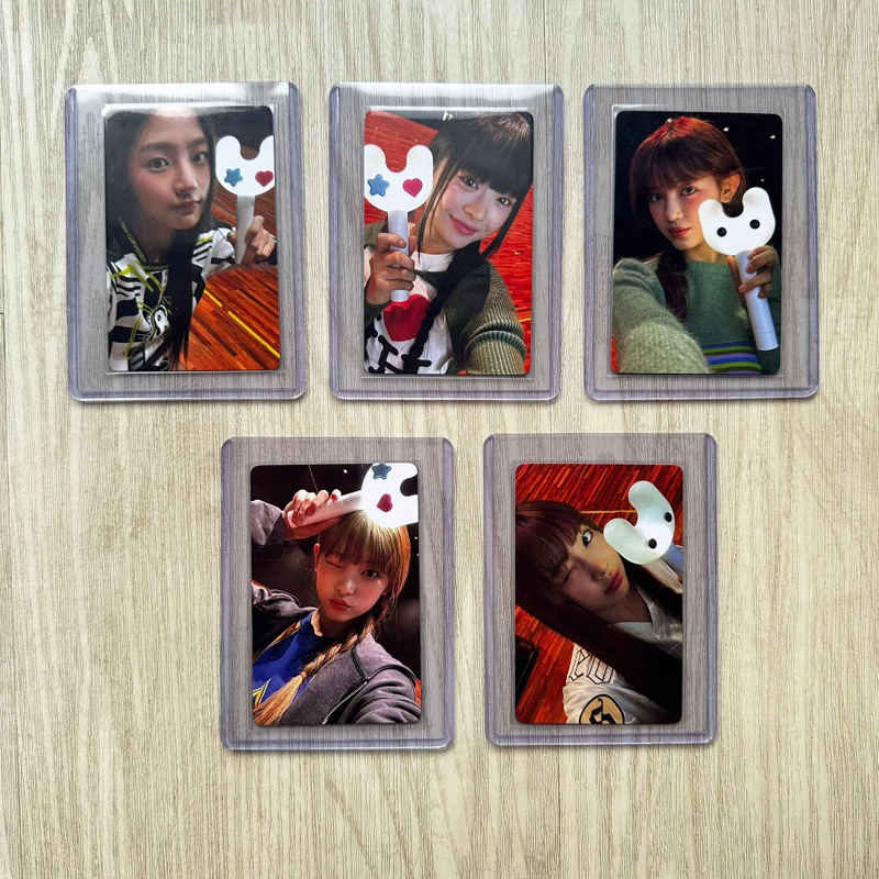 New JEANS BINKY BONG LIGHTSTICK LS PC PHOTOCARD [Sale] HANNI DANIELLE ...