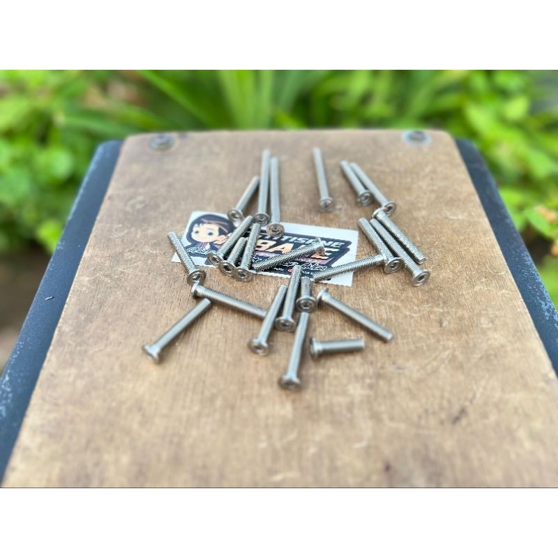 Slim model Right Left Tub Bolts | Shopee Malaysia