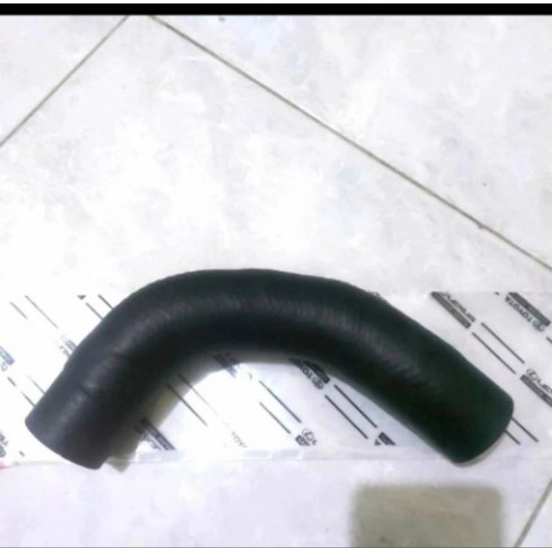 Original innova reborne fortuner vrz upper radiator hose | Shopee Malaysia