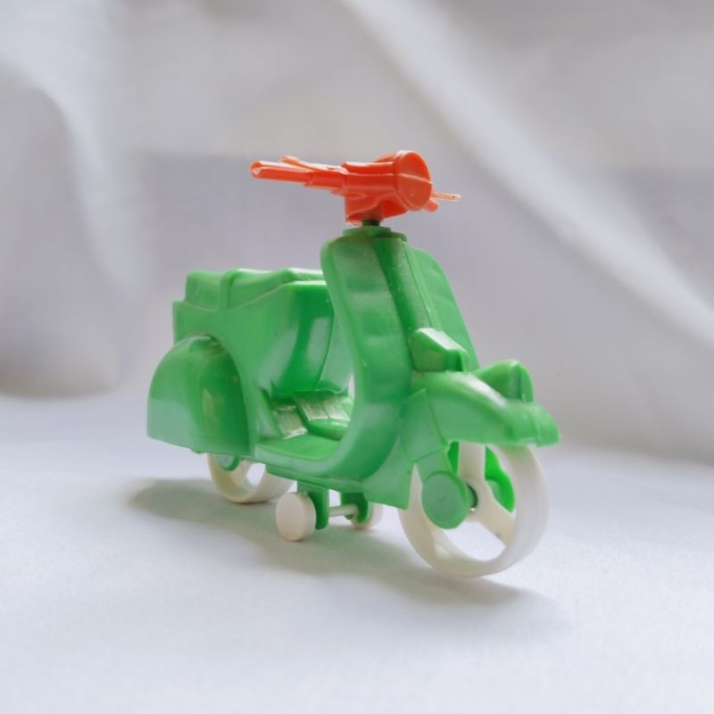 Miniature vespa, Plastic vespa | Shopee Malaysia
