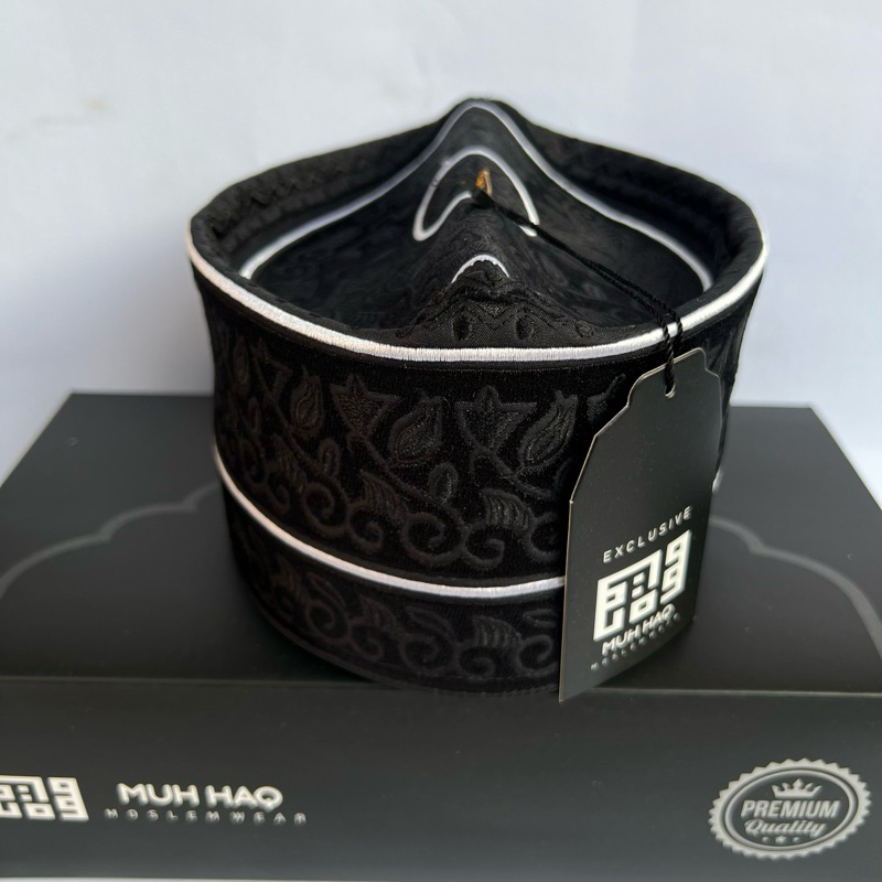 PUTIH HITAM Muh HAQ-PECI BLACK AND WHITE OMAN BANGLADESH MUH HAQ ...