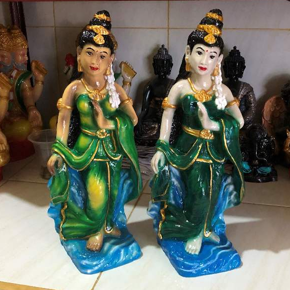 Kanjeng ratu Kidul statue / Kanjeng queen of the south coast / new ...