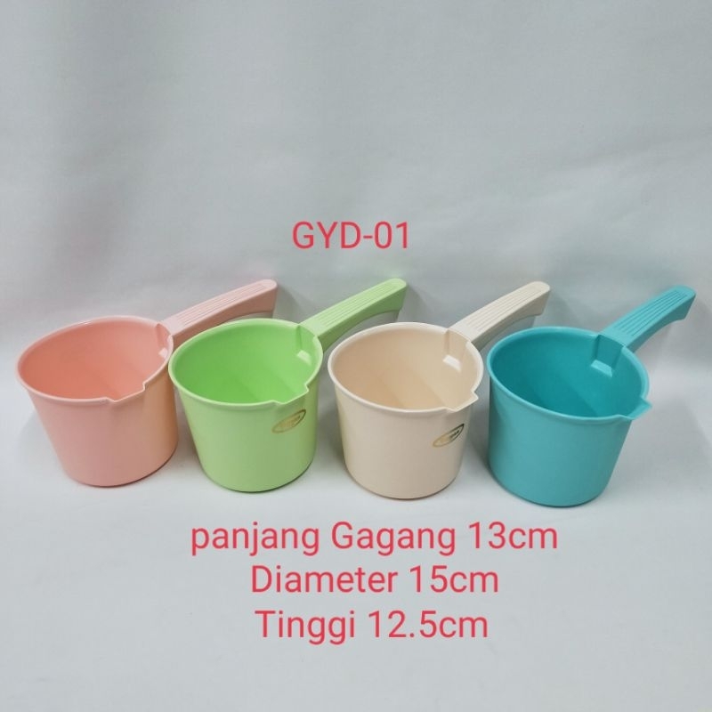 Beautiful Thick Plastic Water Dipper TAIWAN GYD-01 / Bath Dipper ...