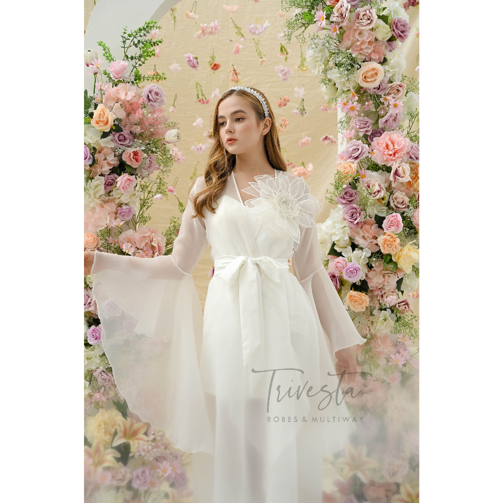 Trivesta Robes - Belrissa Robe - Enchanted Collection - 3d Flower ...