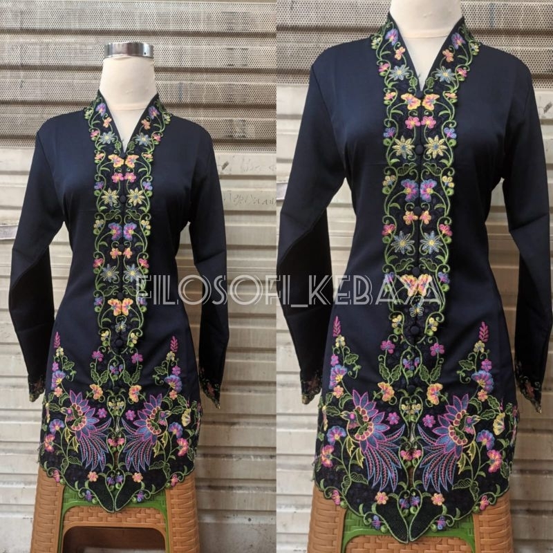 KATUN Jumbo ~ BIRD MOTIF EMBROIDERED COTTON ENCIM KEBAYA TOP // BETAWI ...