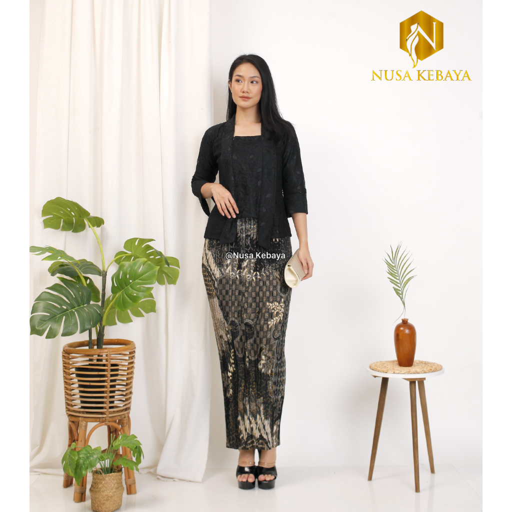 Modern Graduation Kebaya Suit Kebaya Model Full Batik Skirt Set/Brocade ...