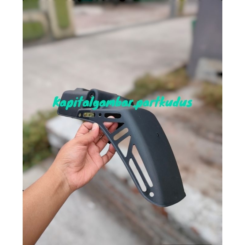 Honda glpro glpro max gl rear fender box coak | Shopee Malaysia