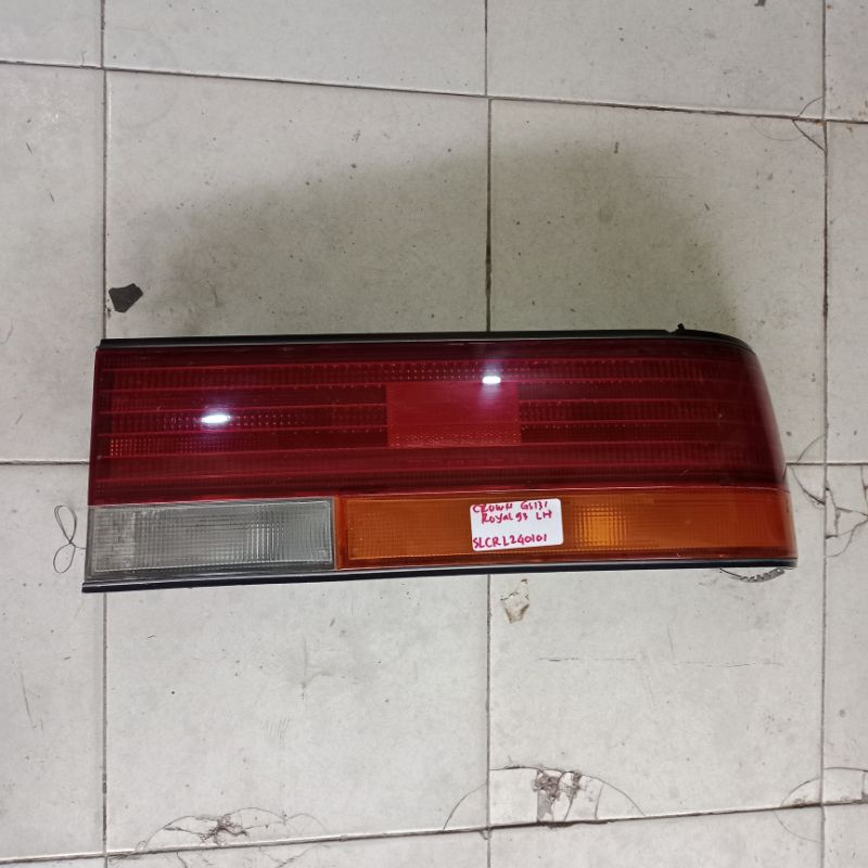 Stop lamp Toyota crown royal Right | Shopee Malaysia