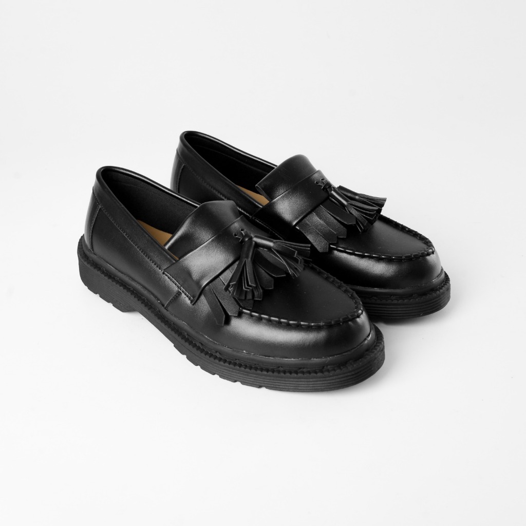 Sepatu Loafers Pria Hitam Original | Sepatu Dokmart Formal Casual Pria ...