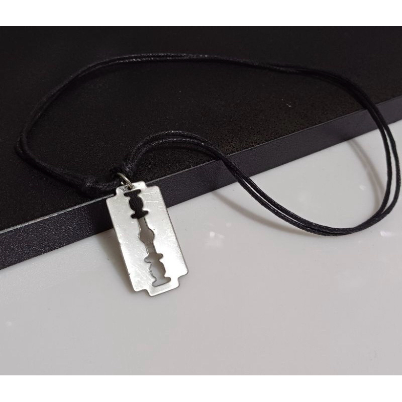 [REAL Pic] Titanium Razor Blade Pendant Necklace For Men Women | Shopee ...