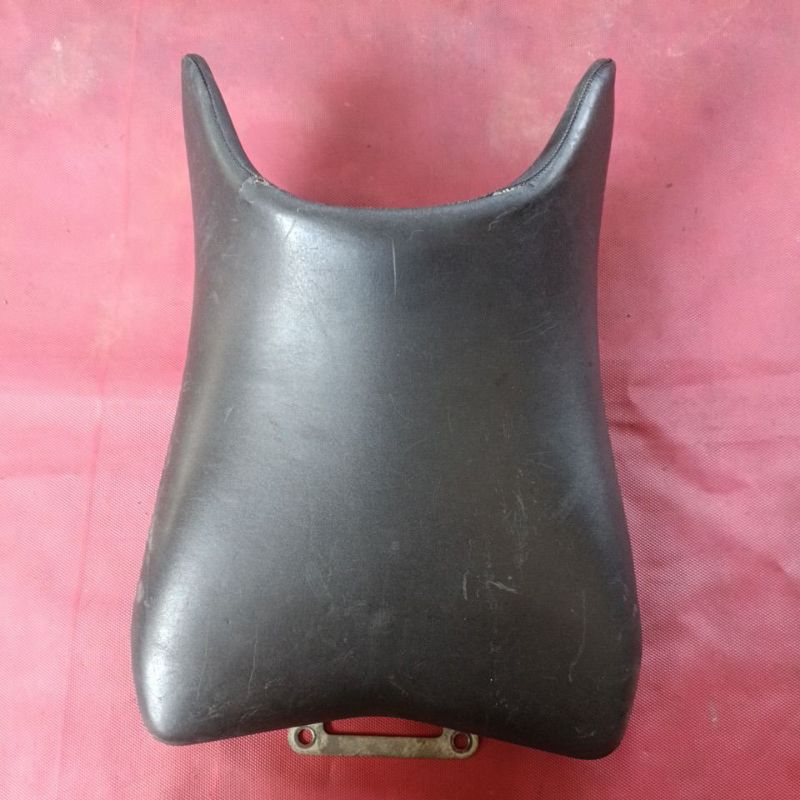 Original yamaha R15 V2 2PK front seat | Shopee Malaysia