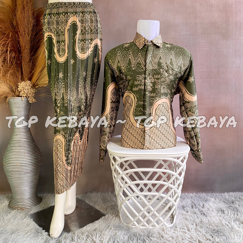 KEMEJA Tgp Kebaya - Batik Couple Set Batik Couple Application Batik ...