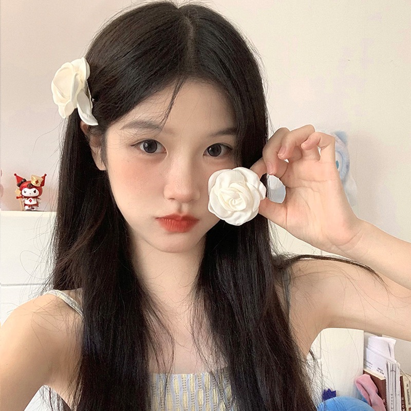 MAWAR PUTIH Mini SCRUNCHIE WITH WHITE ROSE FLOWER WHITE ROSES SOLID ...