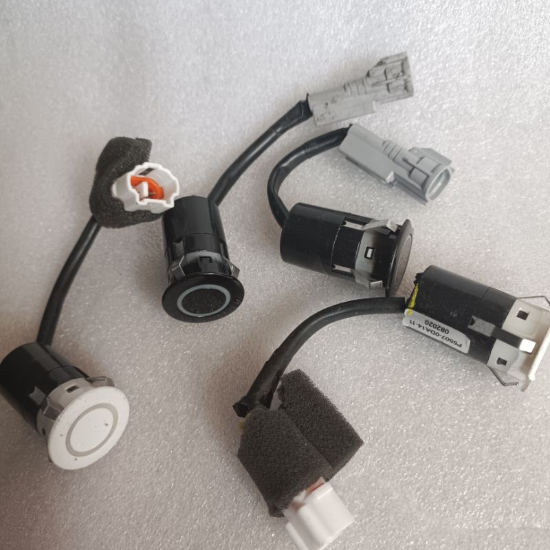 Original toyota yaris cross reverse sensor | Shopee Malaysia