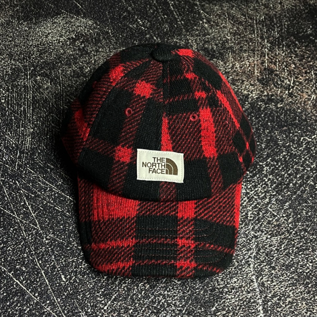 Tnf Gordon ball cap - Black/burgundy wool Adjustable - Original Hat ...