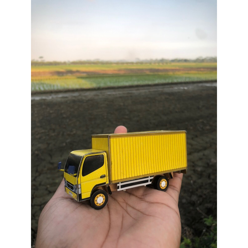 Miniature Canter Truck / Isuzu Box | Shopee Malaysia