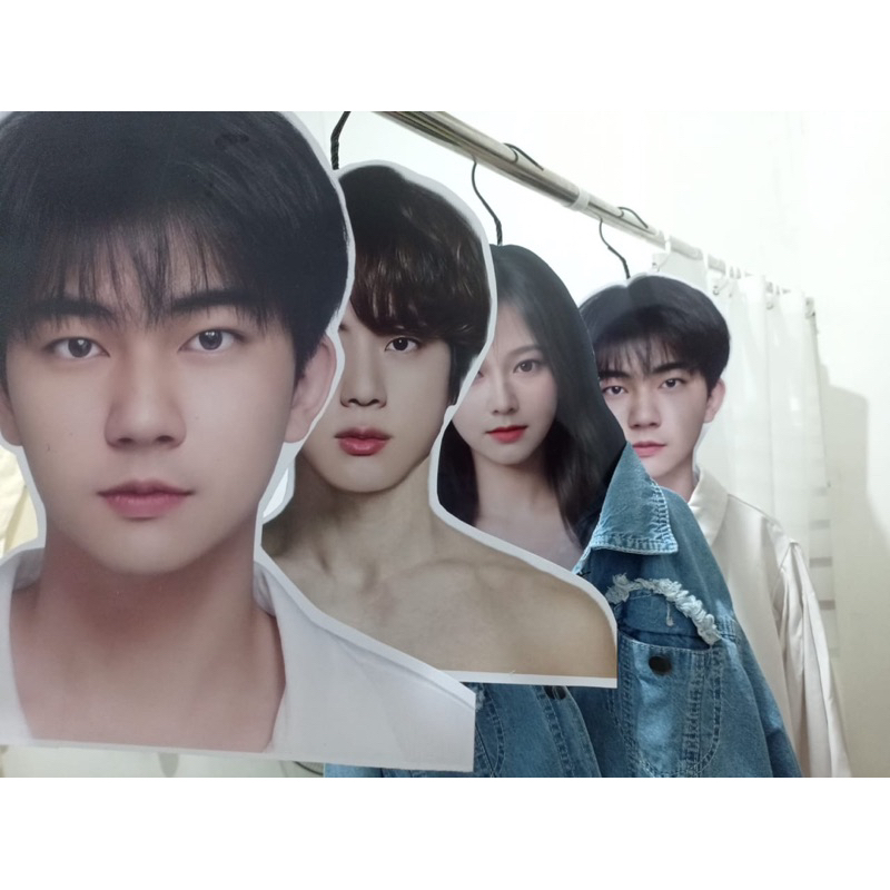 GANTUNGAN Hanger Korea Kpop Oppa/Custome Kpop Idol Clothes Hanger ...