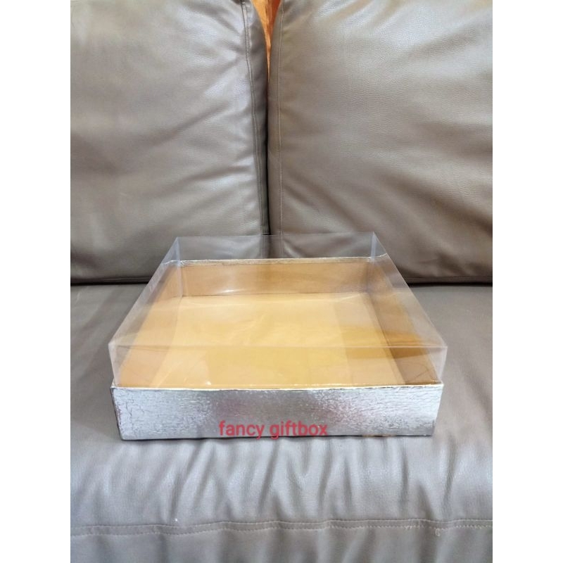Plain mica lid cake box 20x20x mica height 10cm | Shopee Malaysia