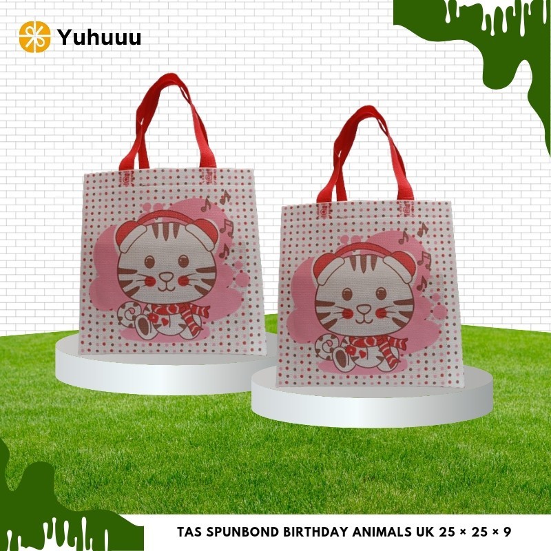 MERAH Spunbond Souvenir Hampers Goodie Bag Birthday Animal Character ...