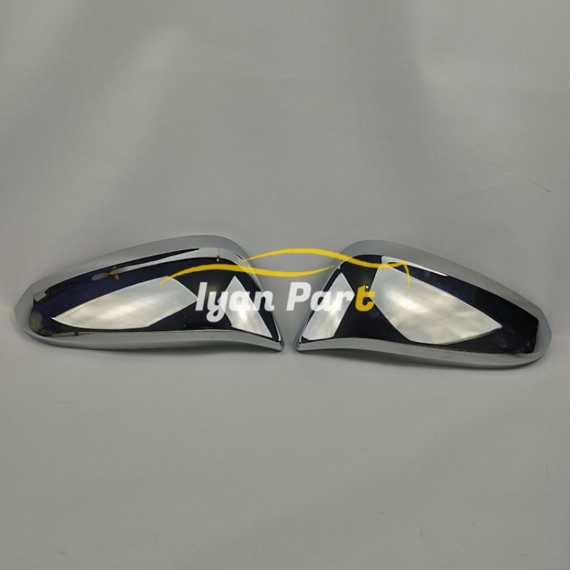 Top Cover of Fortuner VRZ Innova Reborn Innova Zenix Rear View Mirror ...