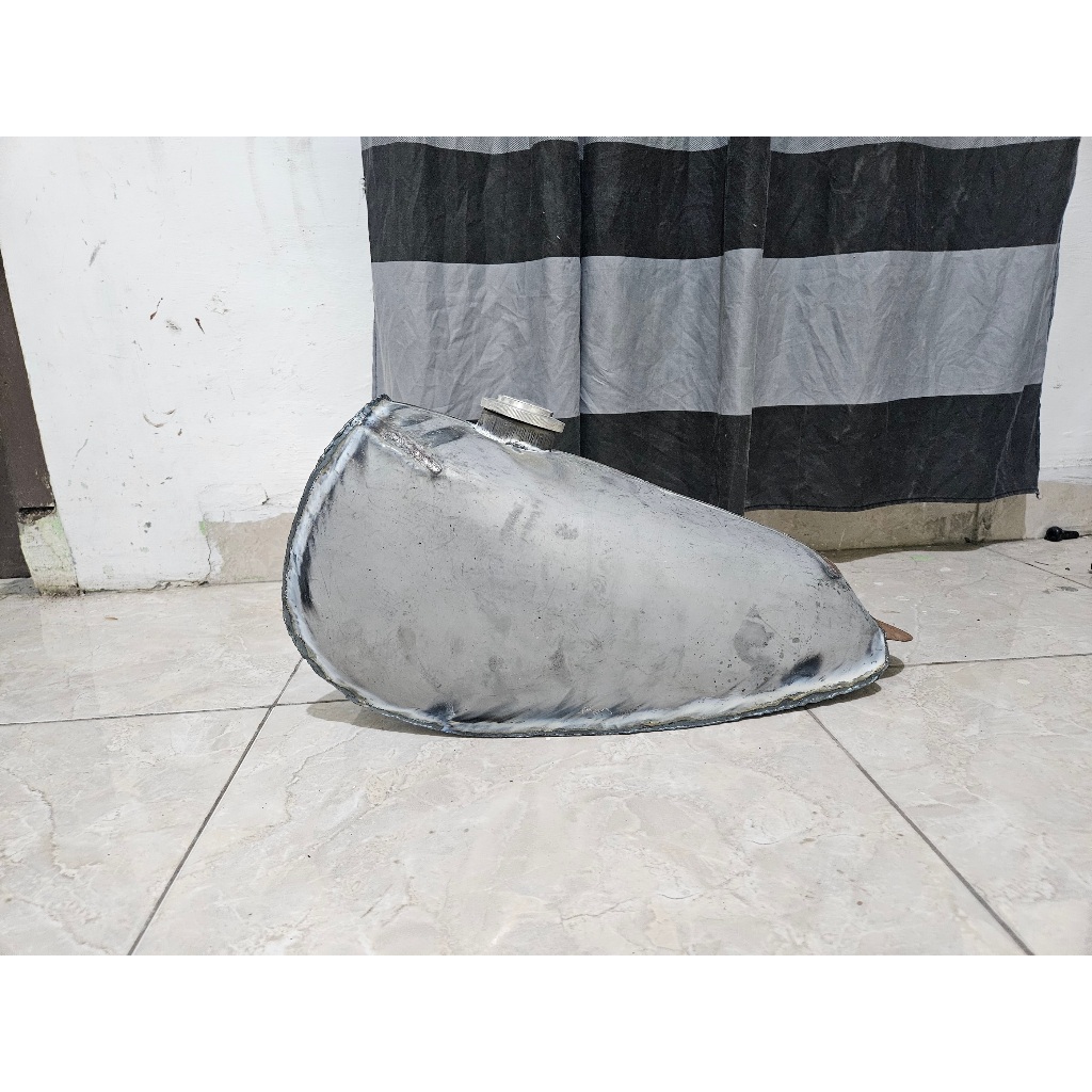Yamaha dt custom tank | Shopee Malaysia