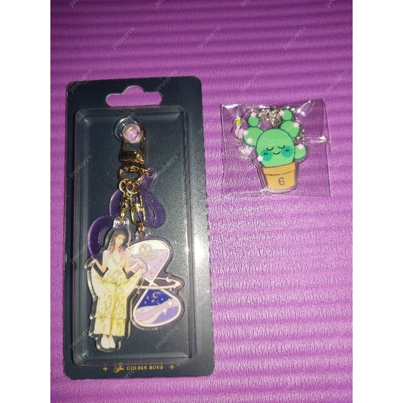 Iu Keyring Official (SEALED) | Shopee Malaysia