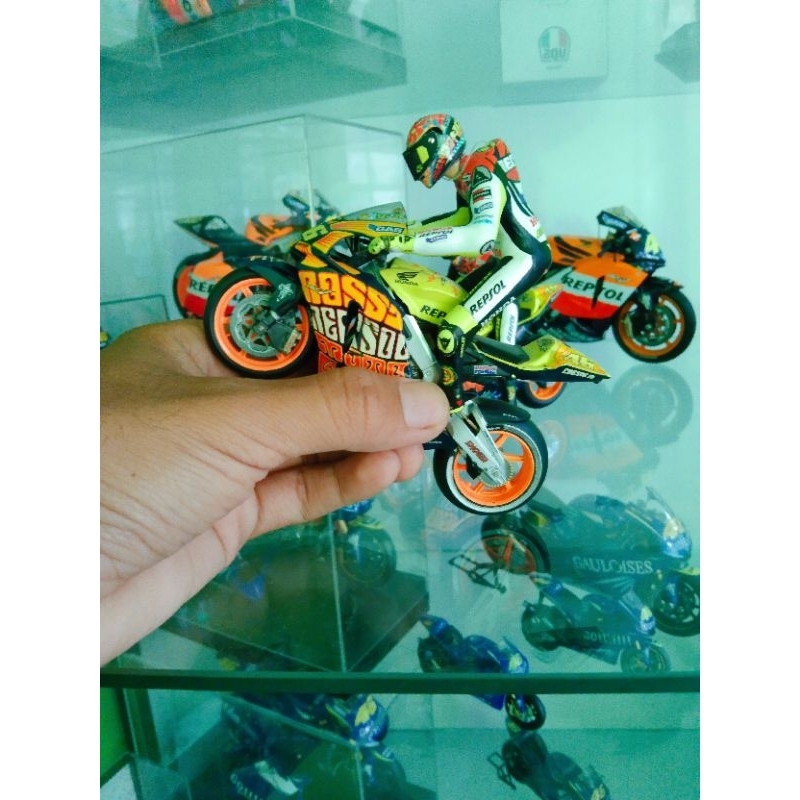 2003 Valencia Honda Rossi Figure Miniature 1:18 Scale | Shopee Malaysia